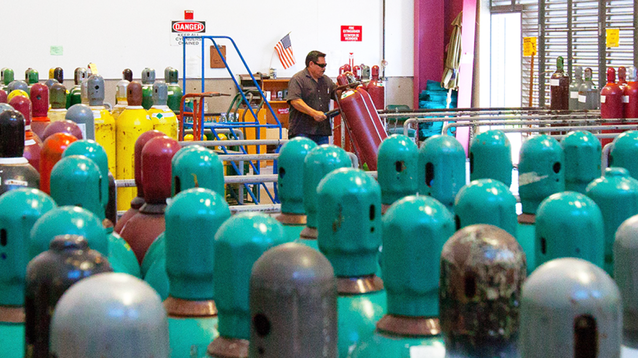 Compressed Gas Purchases and Cylinder Rentals/Returns | Supply Chain ...